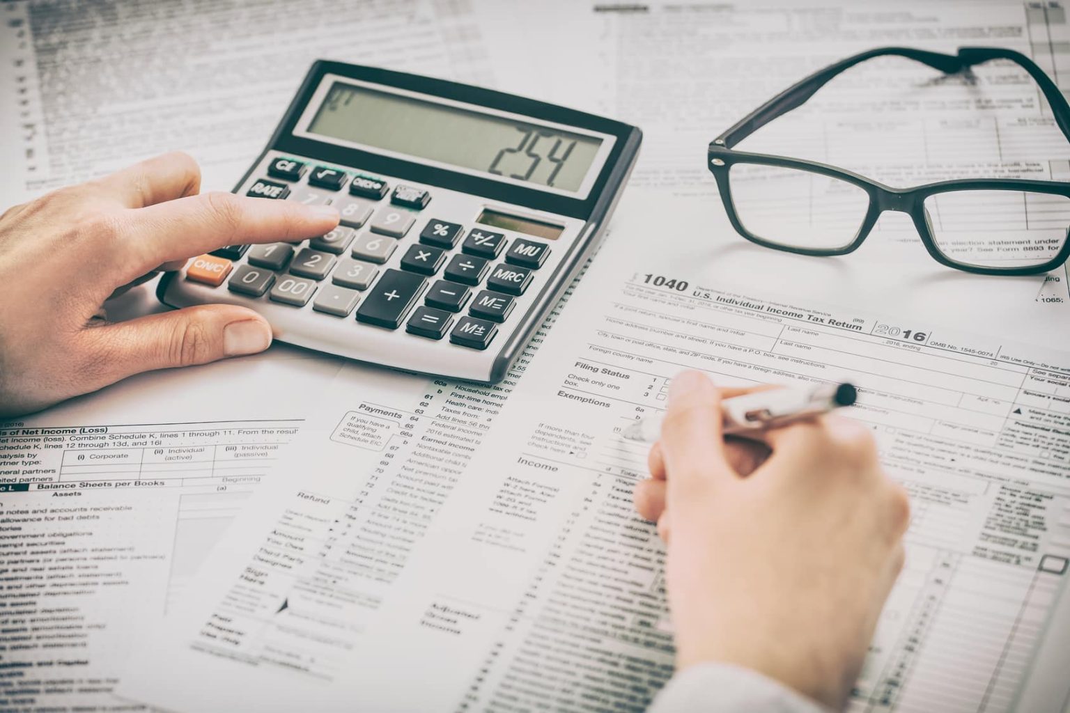 Paiement des factures après un décès : qui est responsable ? - Le ...